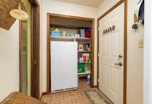 320 River Forest Dr
