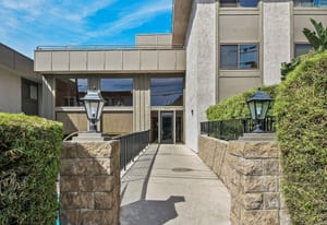 3940 Dove Street #204