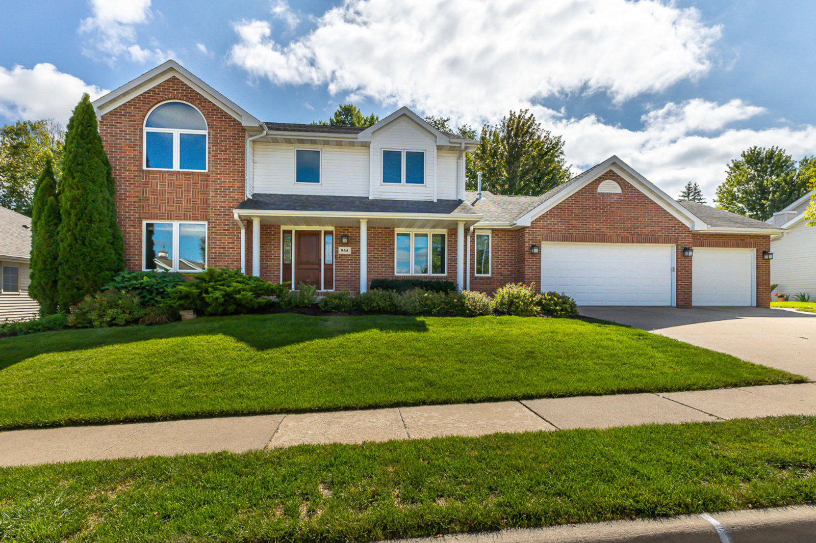 968 Barbaralee Dr. | Ruhl & Ruhl Realtors