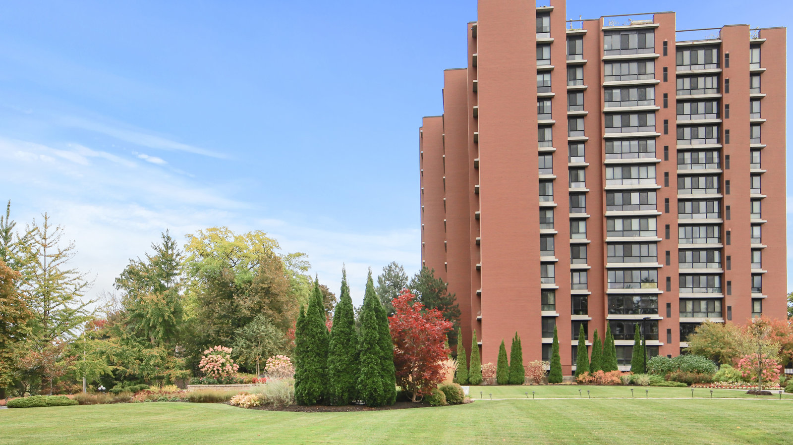 The Fairways at 1400 Dixie Road