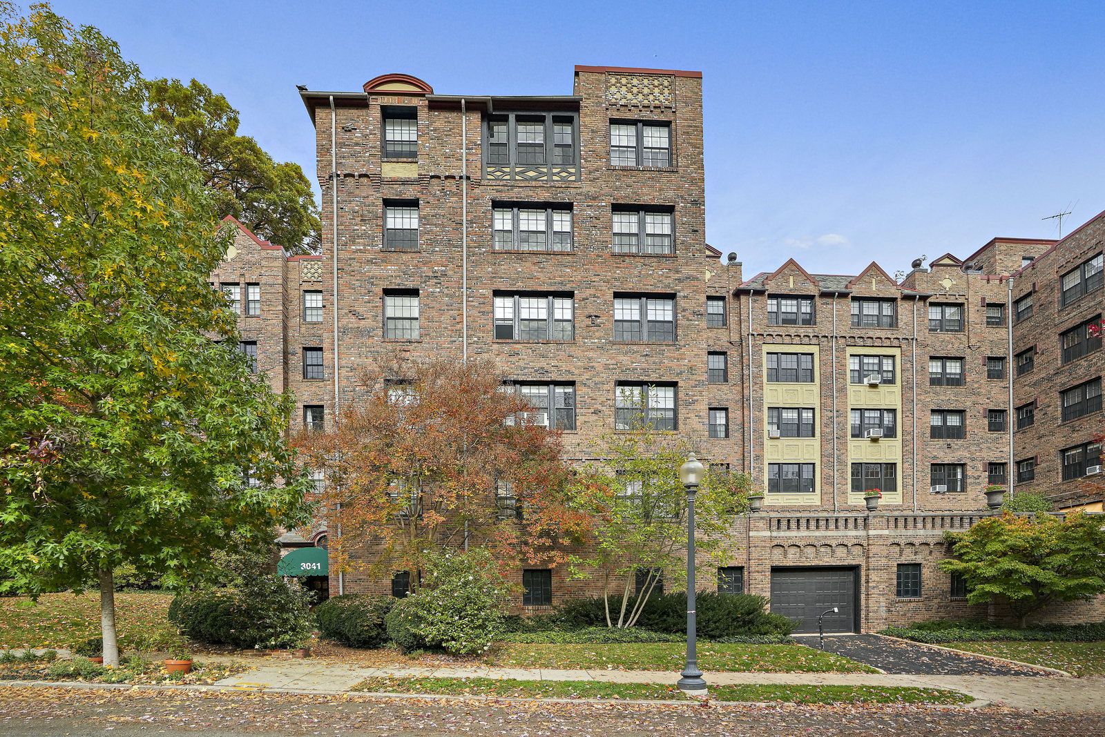 3041 Sedgwick St NW #403-D