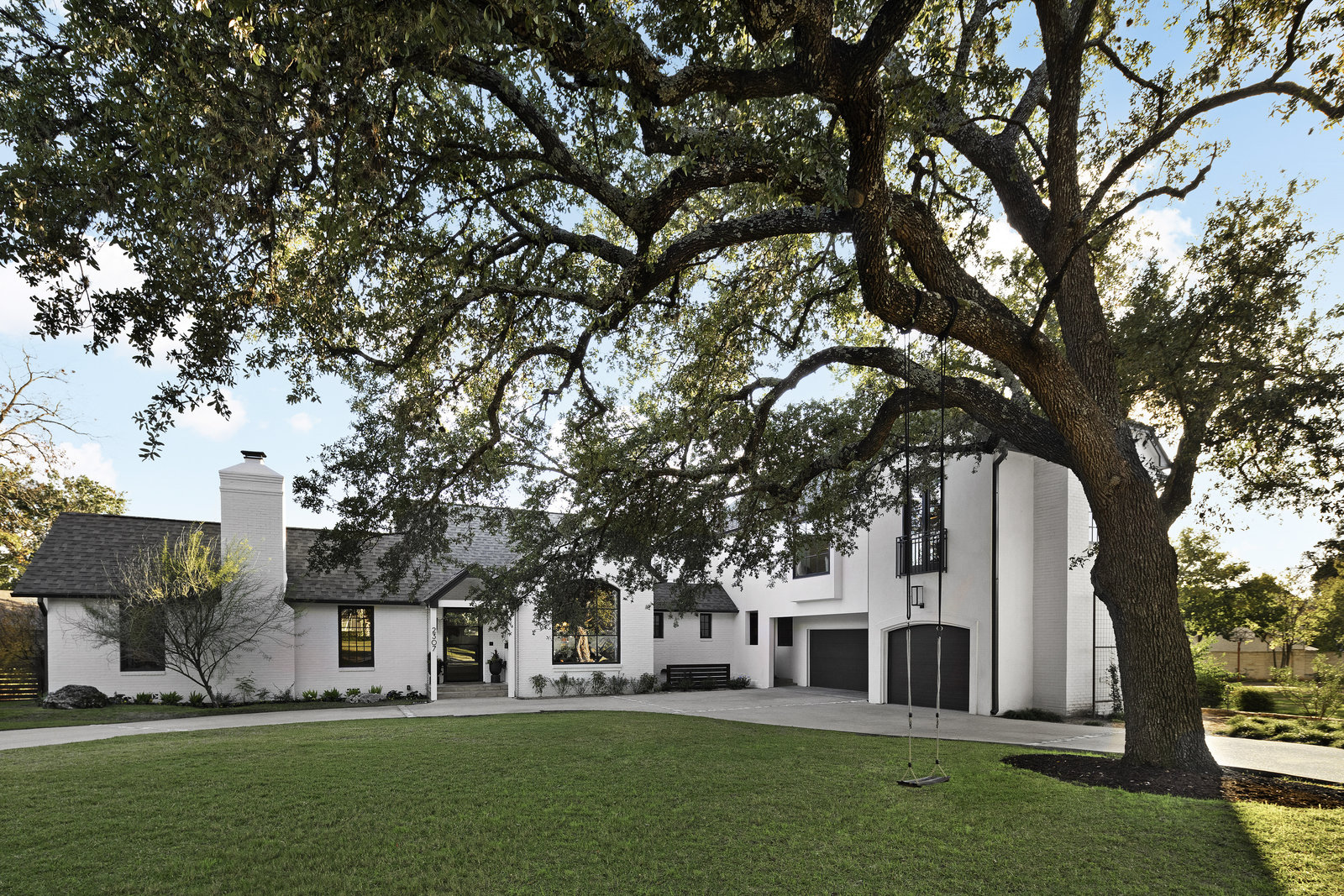 Timeless Architecture and Modern Sophistication in Tarrytown | Kuper ...