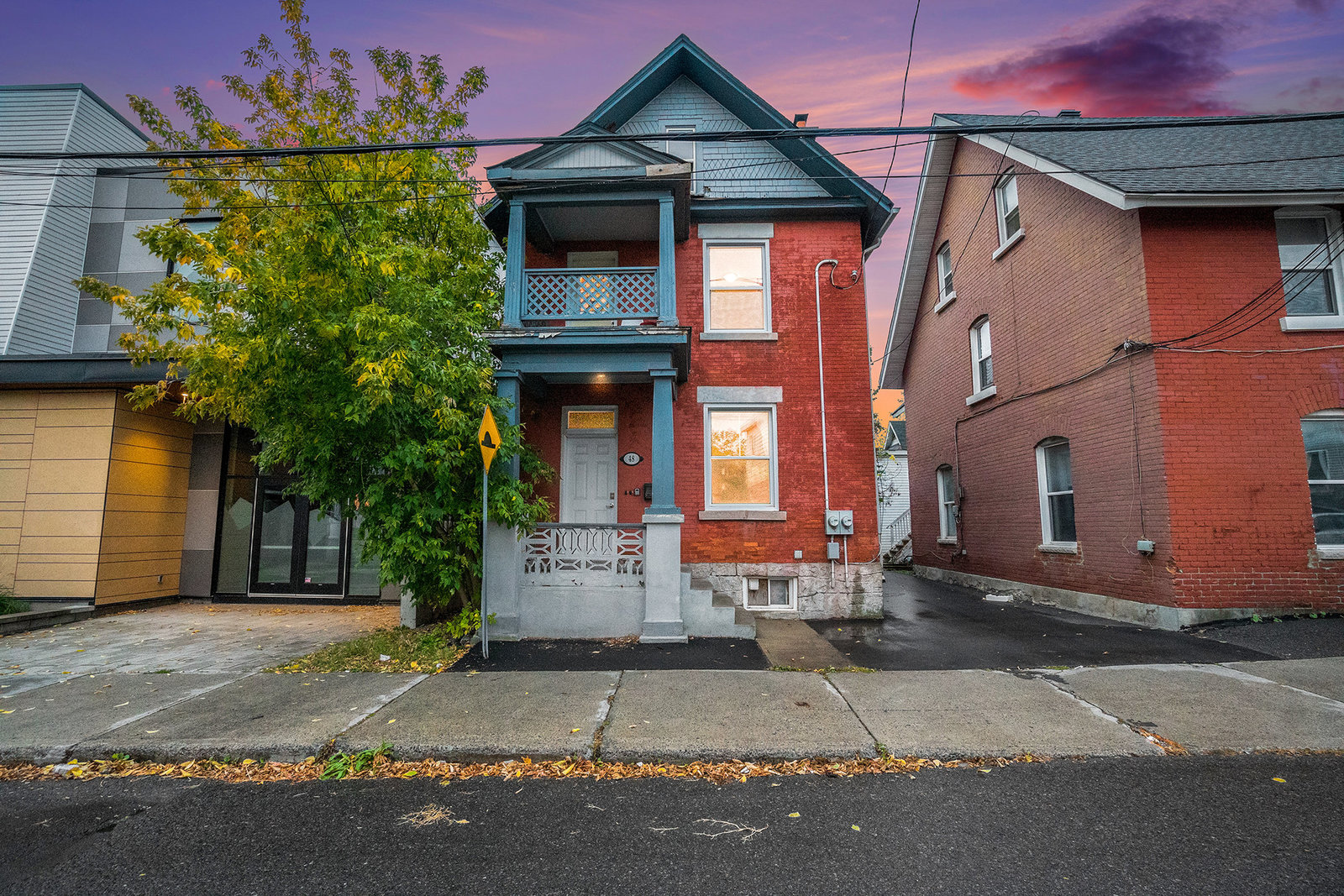 48 Bell Street North