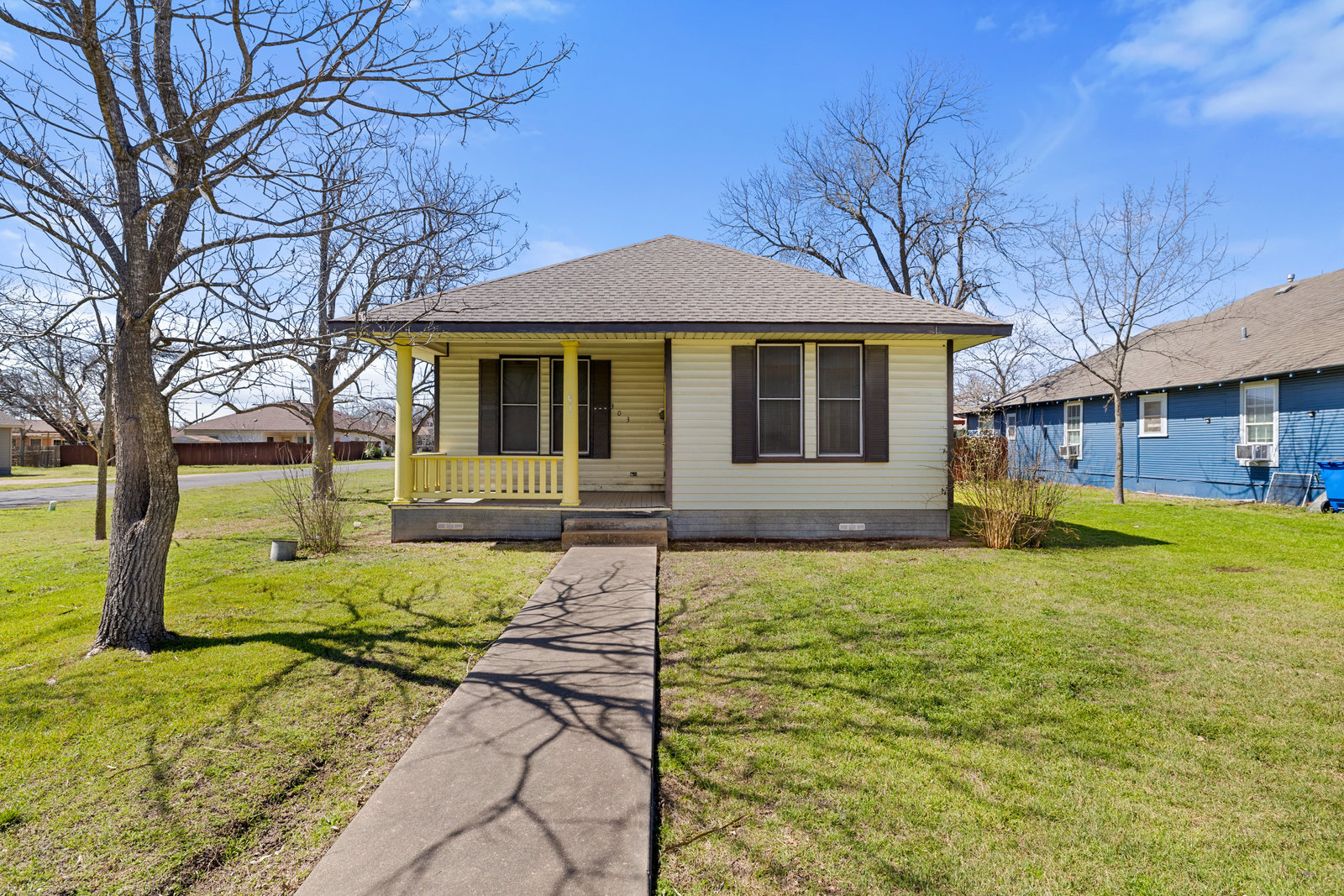 303 Vernon Street