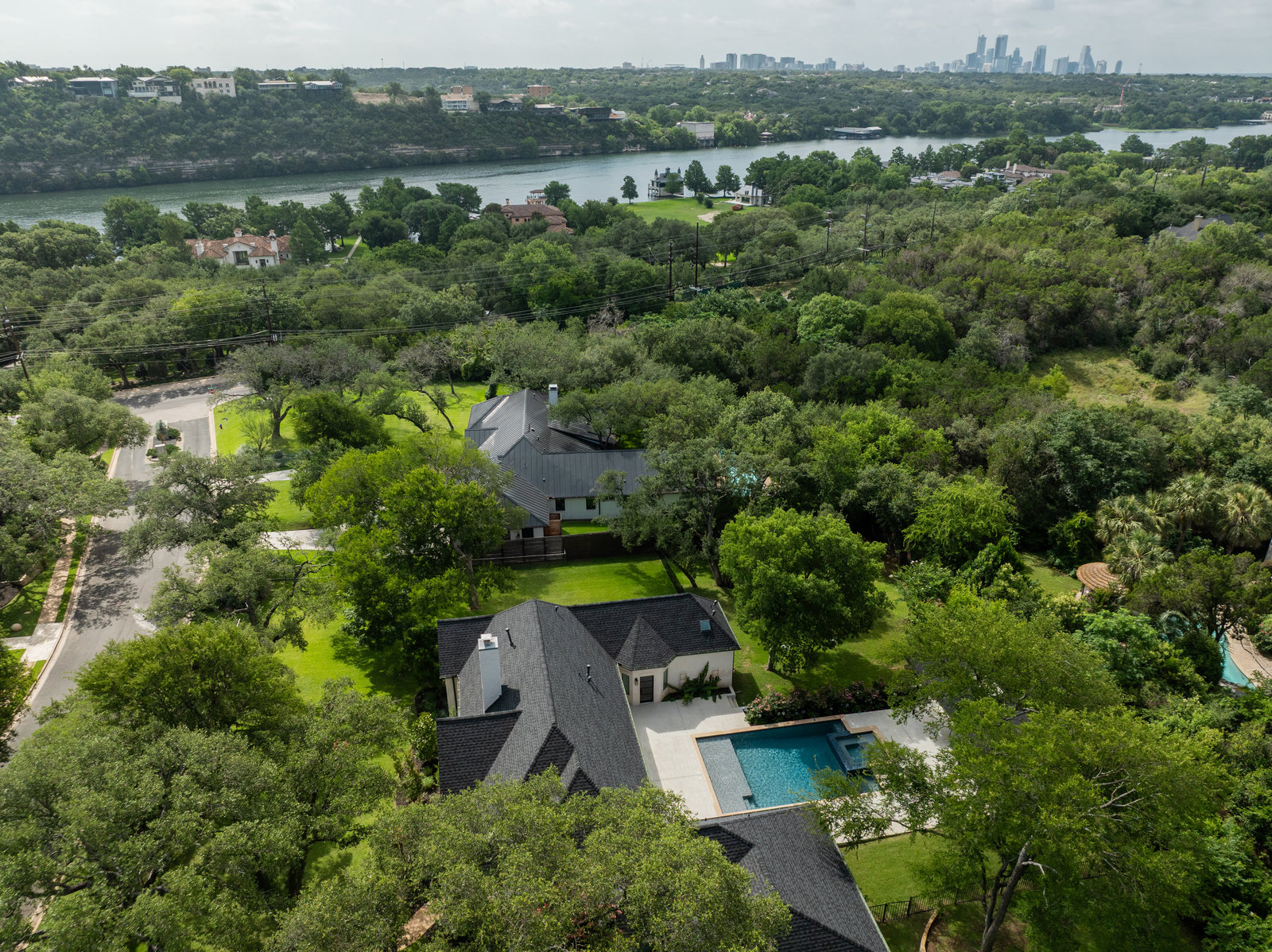 The Garden House | Kuper Sotheby's International Realty