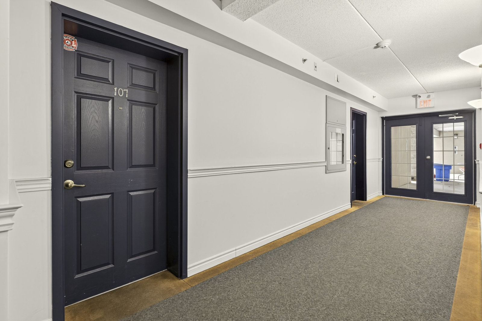 1431 Walkers Line, Unit 107