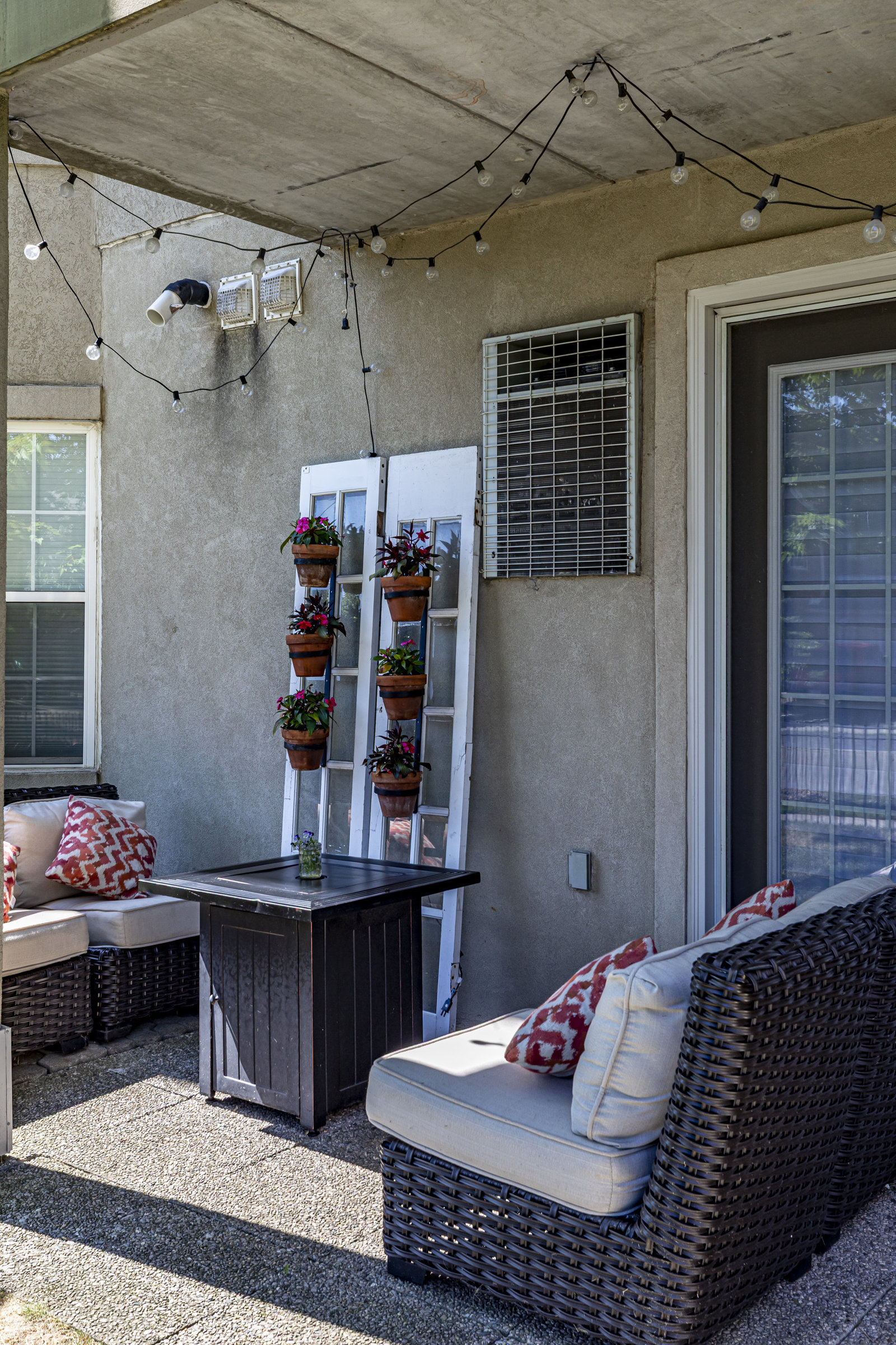 1431 Walkers Line, Unit 107