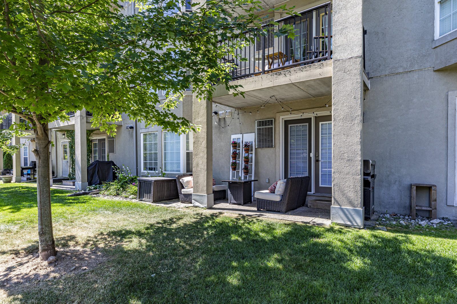 1431 Walkers Line, Unit 107