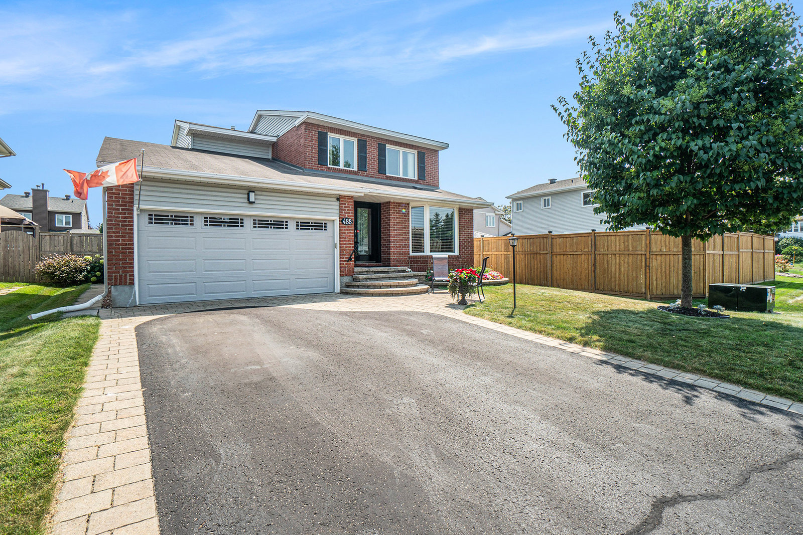 488 Harrowsmith Way