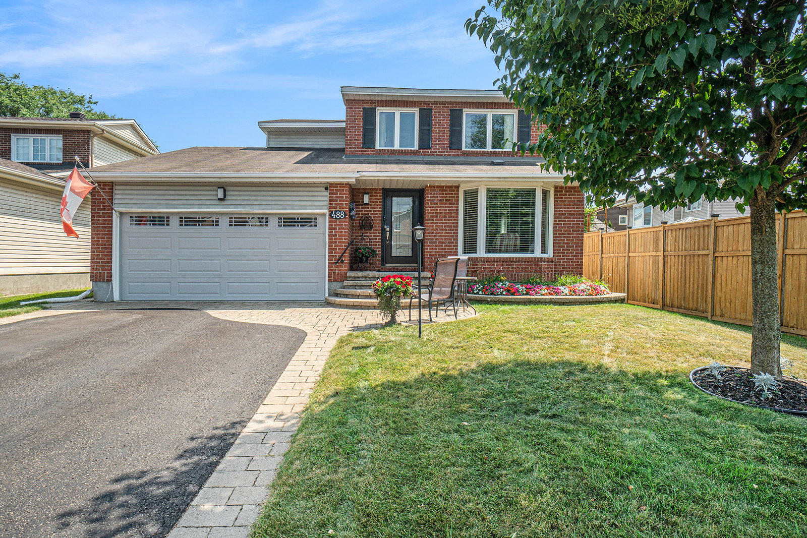 488 Harrowsmith Way