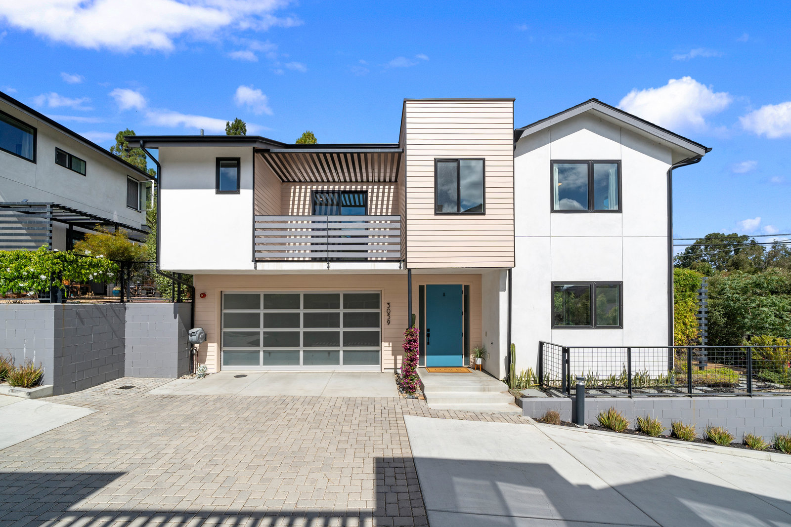 3059 Rockview Pl