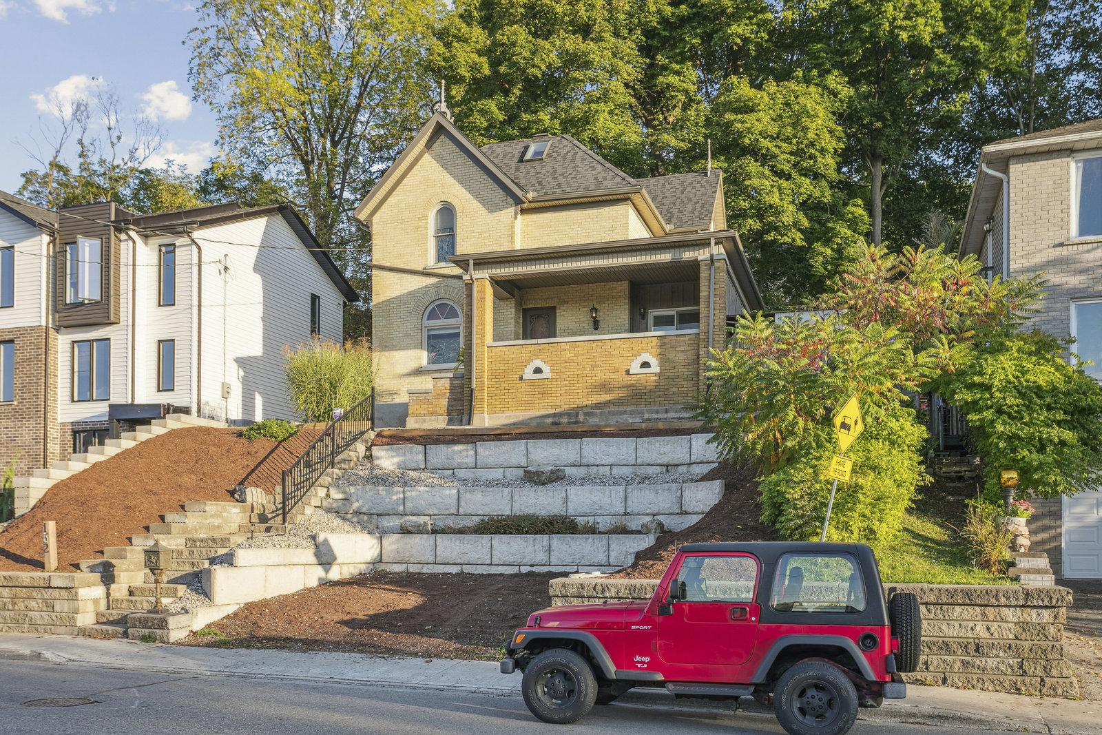 132 Queen Street West