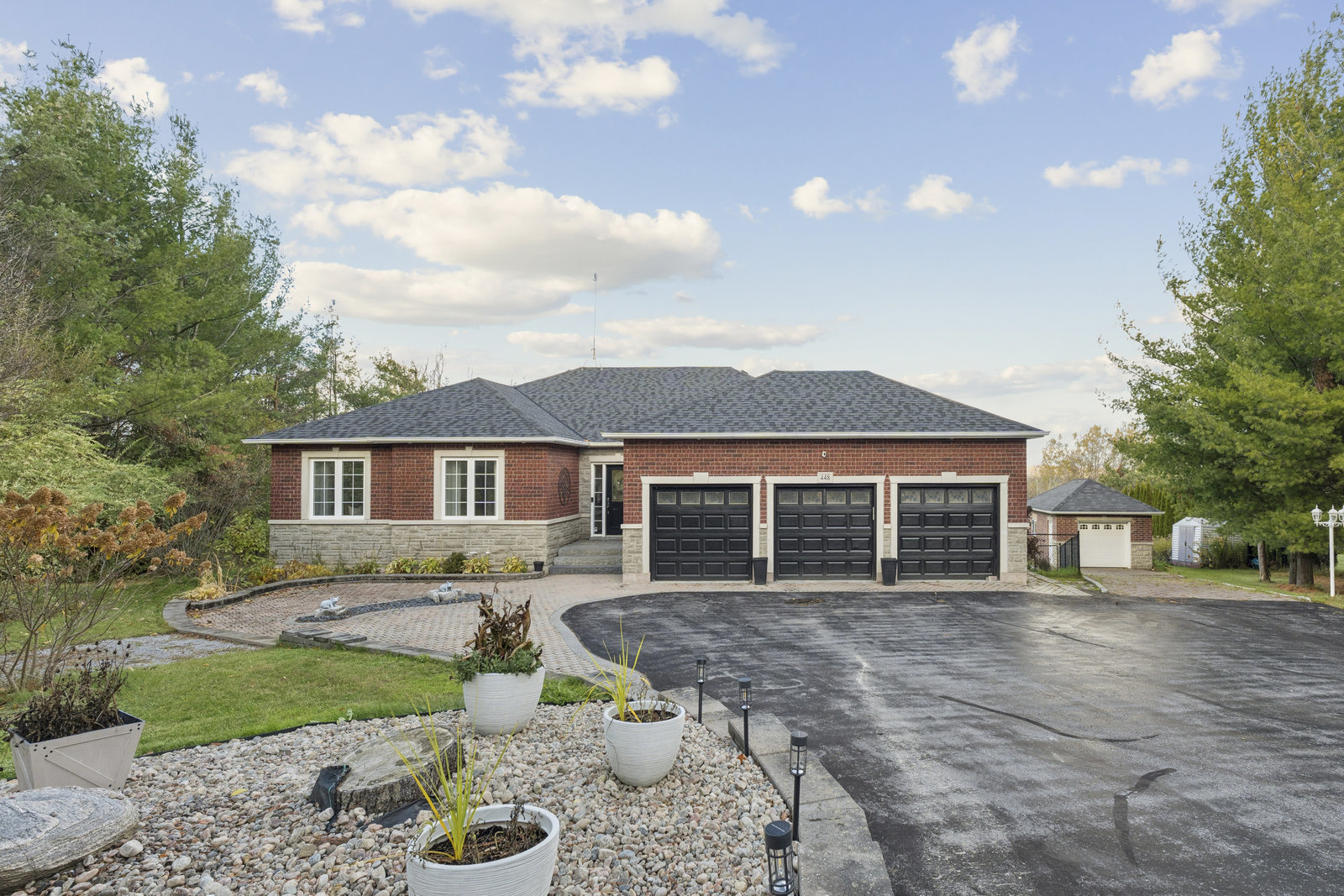448 Ontario 7A