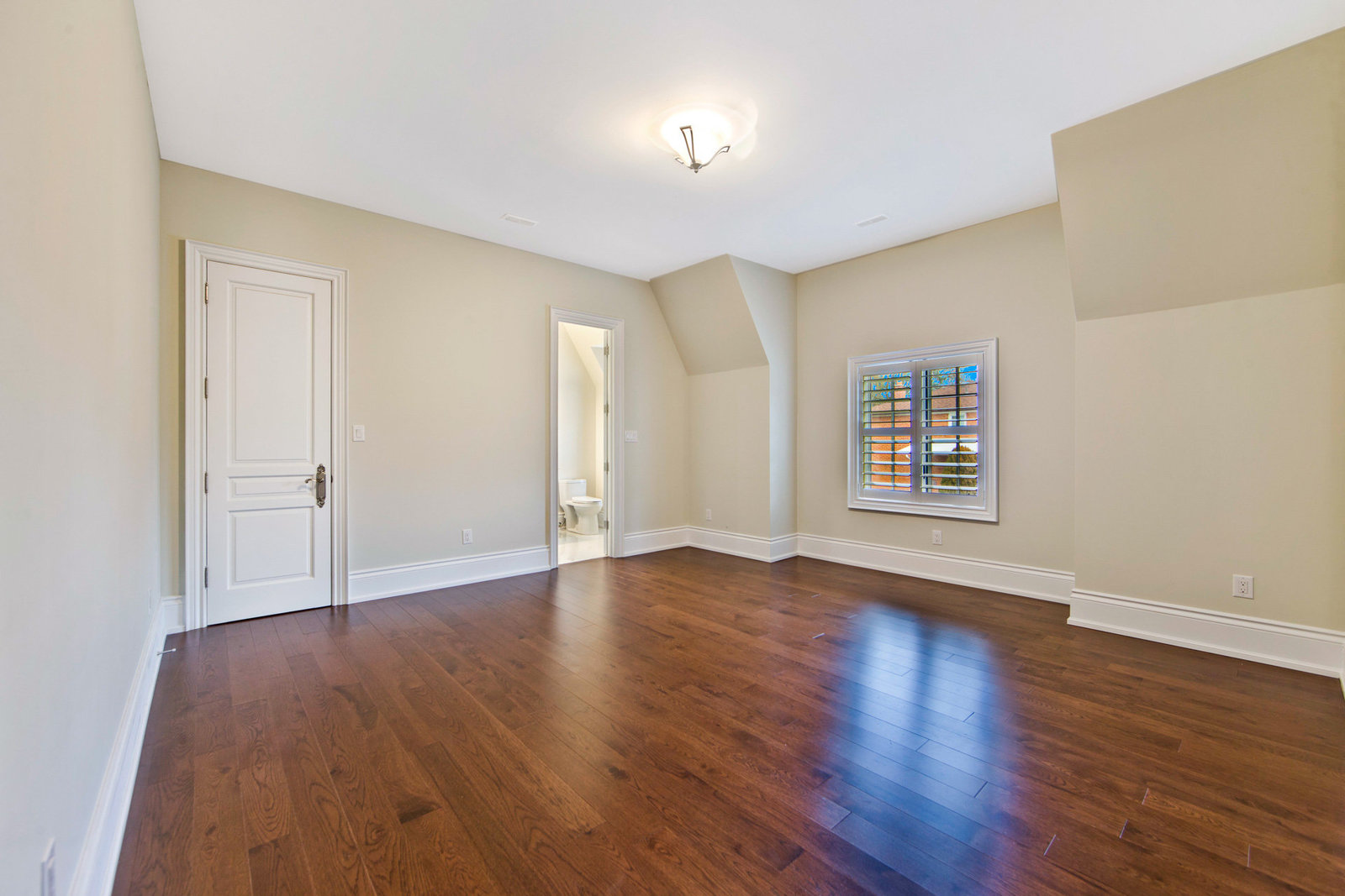 138 Centre St