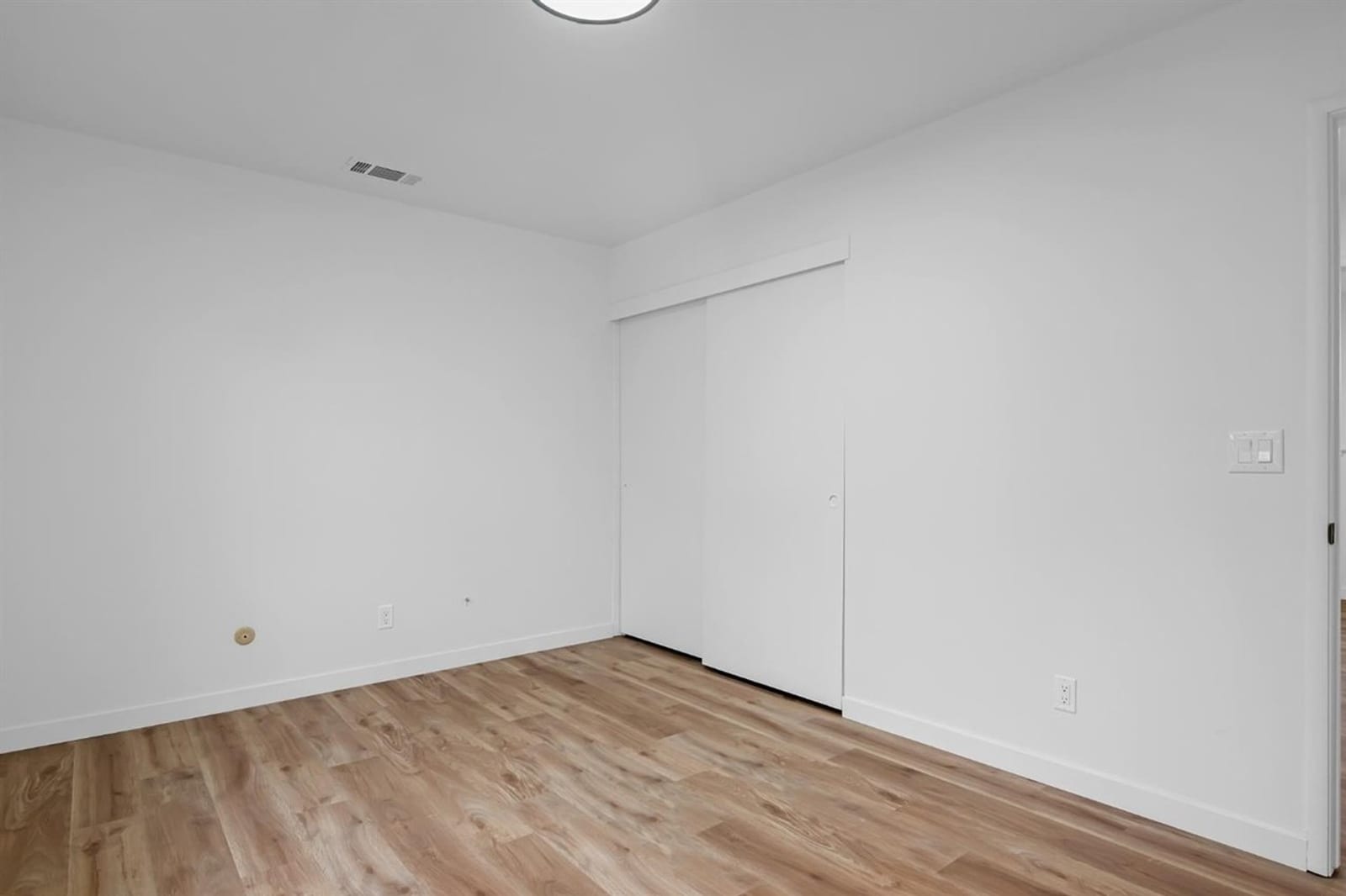 5543 Bellingham Way
