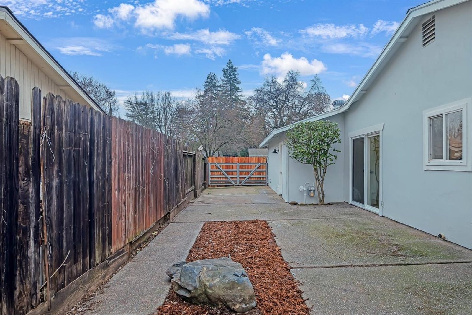 5543 Bellingham Way