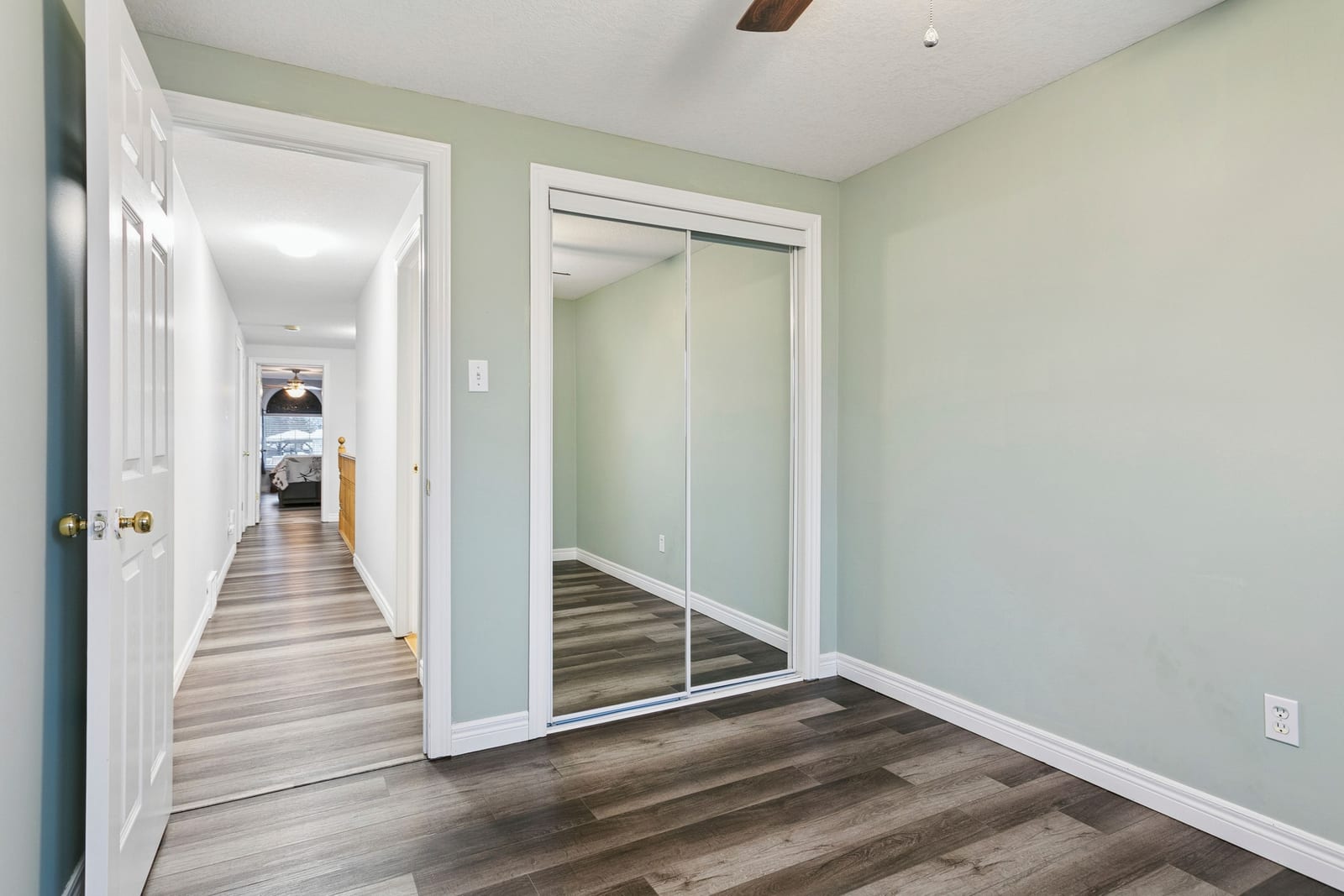 6 Heatherwood Place