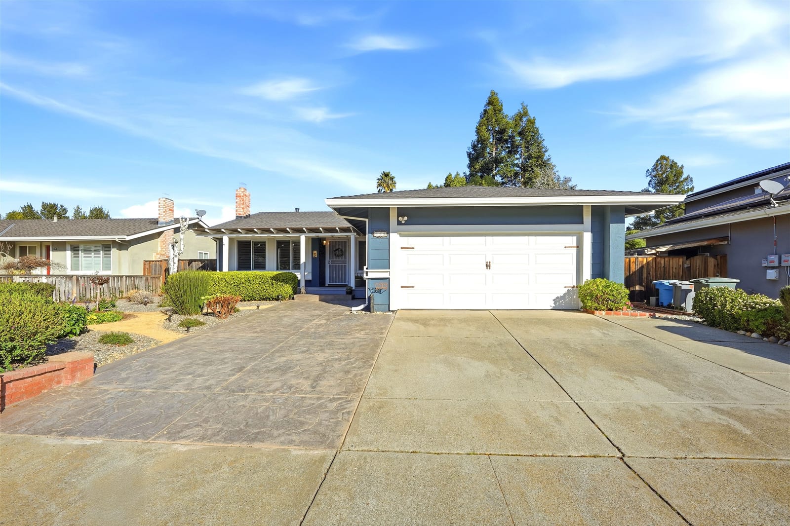 925 Blake Ct