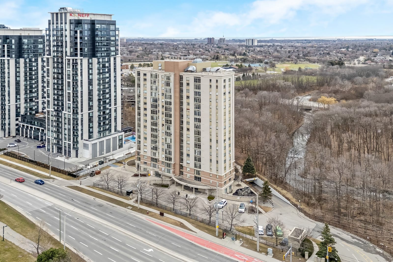 1309 - 200 Burnhamthorpe Road East