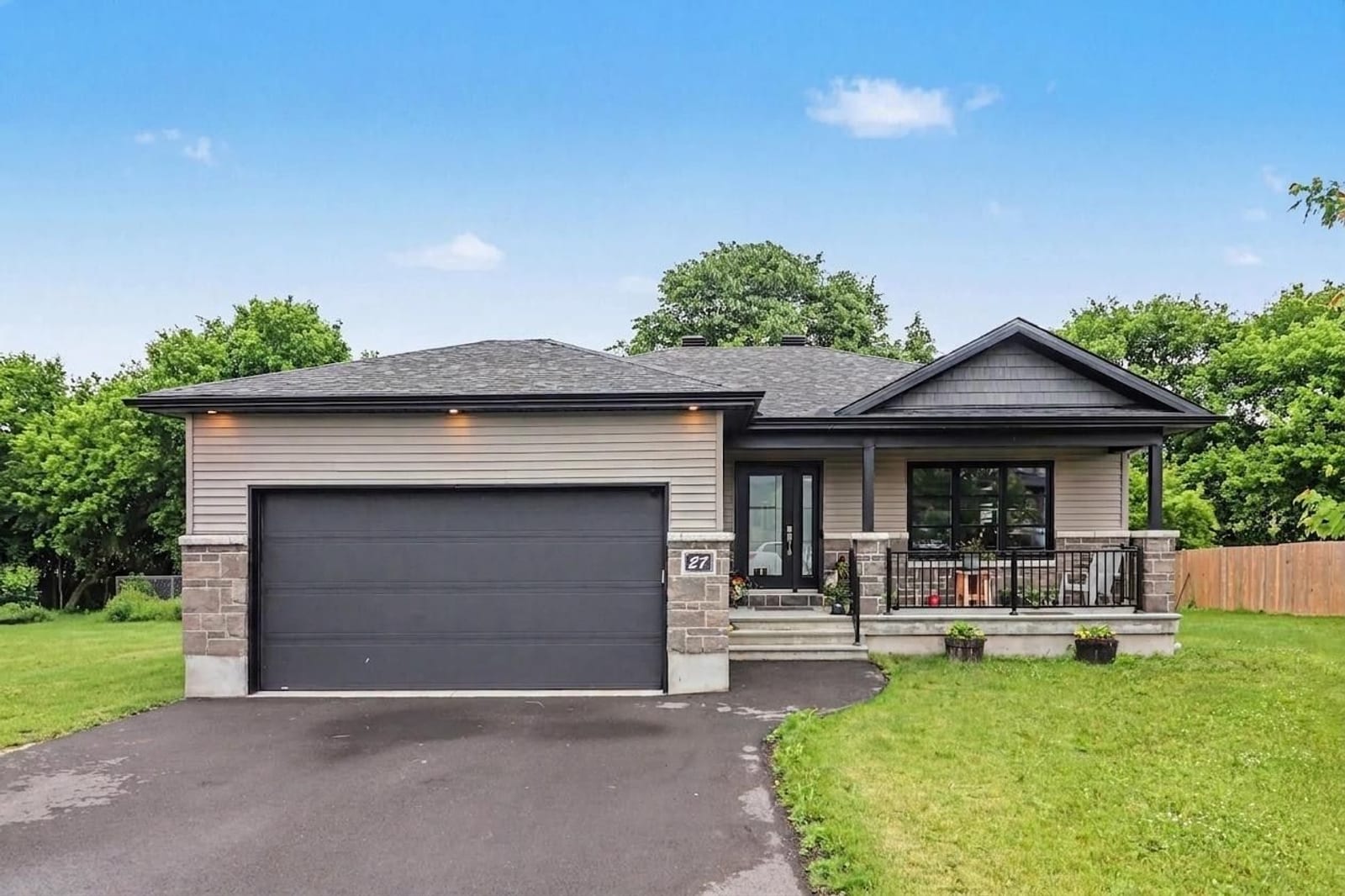 27 Calco Crescent