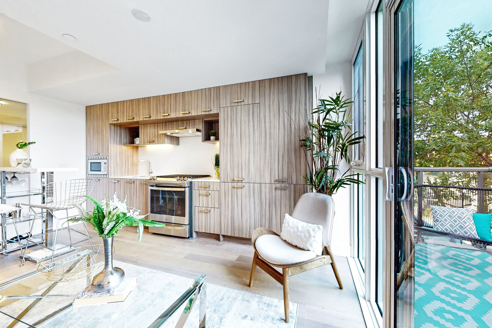 1331 Queen Street East Suite 511