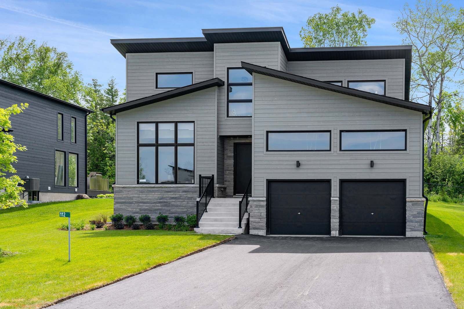 112 Goldie Court