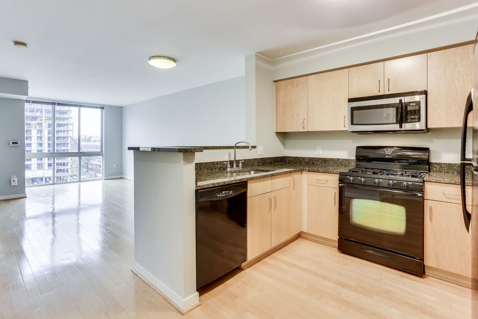 1000 New Jersey Ave SE #817